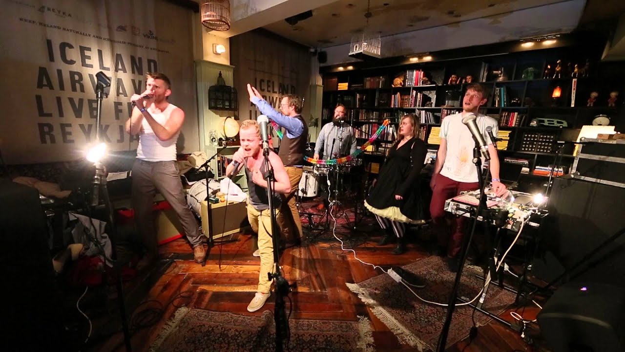 FM Belfast — Les Gérards, un collectif individuel.